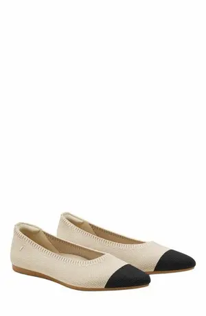 Vivaia Pointed-toe Ballet Flats - Almond & Black
