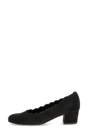 Gabor Scallop Pump