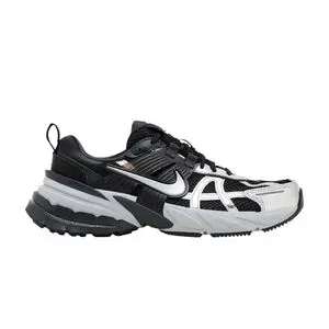 Nike V2k Run Metallic Sneakers - Black