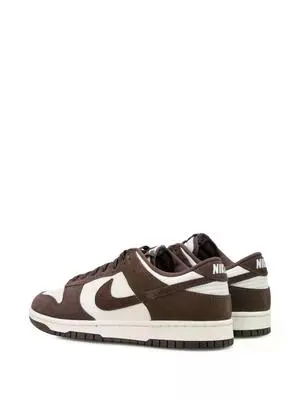 Nike Dunk Low Sneakers