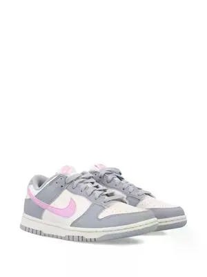 Nike Dunk Low Sneakers
