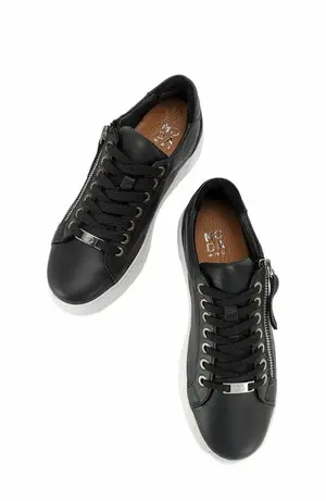 FOREVER & ALWAYS SHOES Beryl Leather Sneakers - Black Leather