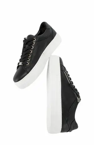 FOREVER & ALWAYS SHOES Beryl Leather Sneakers - Black Leather