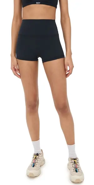 Set Shorts For Women