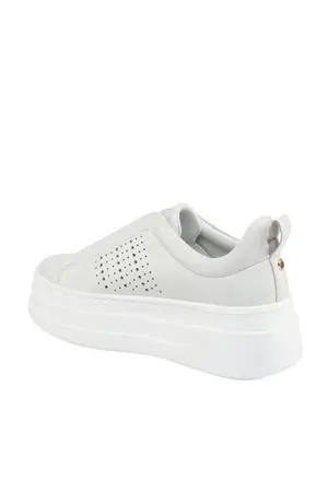 J/SLIDES NYC Bella Platform Sneakers - White