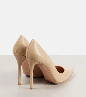 GIANVITO ROSSI 105 Leather Pointed Toe Pumps - Beige