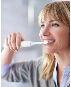 PHILIPS SONICARE 6100 Series Toothbrush - White