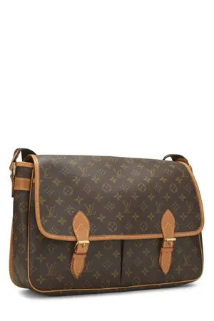 LOUIS VUITTON Monogram Sac Gibeciere