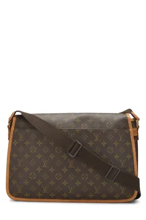 LOUIS VUITTON Monogram Sac Gibeciere