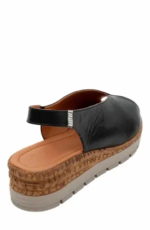 FOREVER & ALWAYS SHOES Blom Leather Platform Sandal - Black Leather