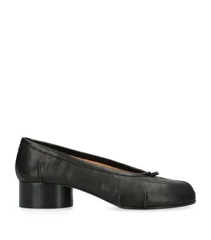 MAISON MARGIELA Suede Tabi Ballerina Pumps - Black