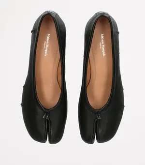 MAISON MARGIELA Suede Tabi Ballerina Pumps - Black