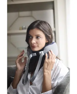 MIKO Snug Neck Massage Pillow With Memory Foam & Heat