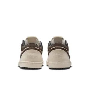 JORDAN 1 Low Premium Sneakers