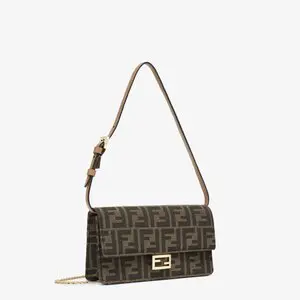 Fendi Baguette Wallet On Chain - Brown