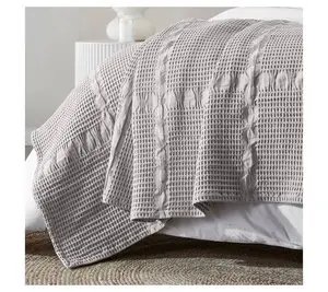 SUPERIOR Mai Geometric Waffle Cotton Blanket, King