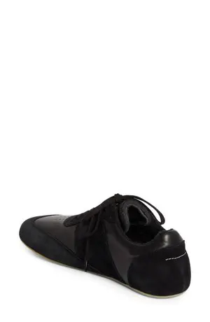 MAISON MARGIELA Low-top Sneakers - Black
