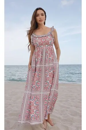 Saylor Bethanne Printed Maxi Dress