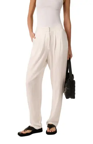 WeWoreWhat Linen Blend Pleated Trousers - White