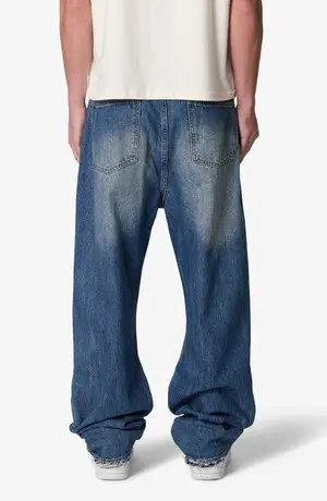 Mnml Ultra Baggy Jeans