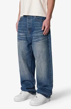 Mnml Ultra Baggy Jeans