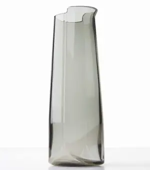 ZAHA HADID DESIGN Hew Glass Carafe