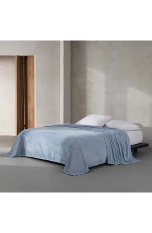 CALVIN KLEIN HOME Core Plush Blanket