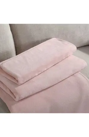 CALVIN KLEIN HOME Core Plush Blanket - Pastel Pink