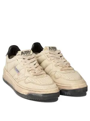 AUTRY Low Top Sneakers - Beige