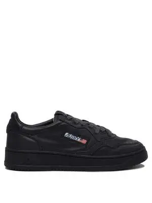 AUTRY Low Top Sneakers - Black