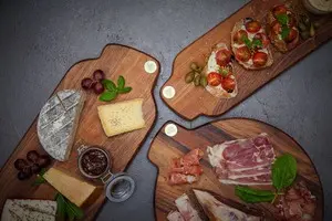 BERARD Olive Wood Cutting Board
