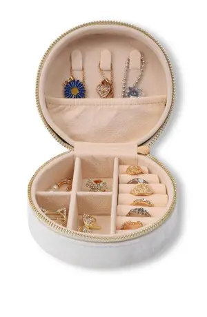 EMMA RAE Velvet Circle Jewelry Case - White