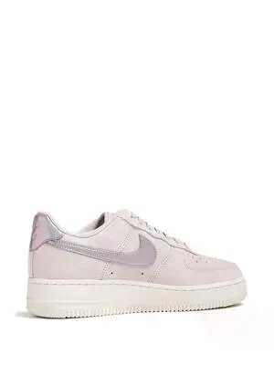 Nike Air Force 1 07 Sneakers - Pink