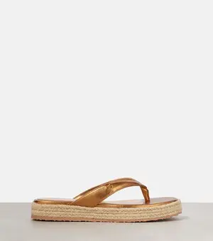 GIANVITO ROSSI Metallic Leather Thong Sandals