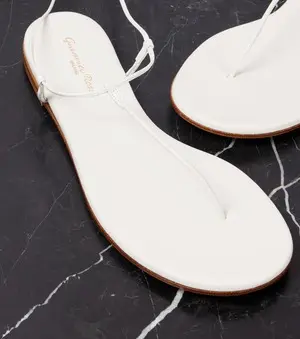 GIANVITO ROSSI Gwyneth Leather Sandals - White