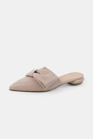 BELLS & BECKS Ana Pointy Toe Mule With Bow - Blush