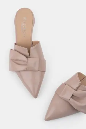 BELLS & BECKS Ana Pointy Toe Mule With Bow - Blush