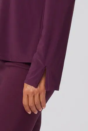 FRANNE GOLDE Luxe Stretch Long Sleeve V-neck Top - Aubergine