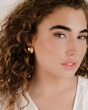 Ettika Minimal Curved Square Stud Earrings