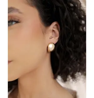 Ettika Minimal Curved Square Stud Earrings