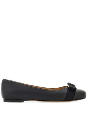 FERRAGAMO Varina Ballerinas - Black