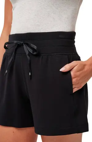 Travis Mathew Skyloft Drawstring Shorts - Black