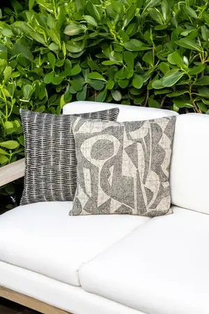 Elaine Smith Influence Indoor & Outdoor Woven Accent Pillow