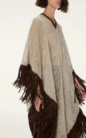 CURATORIA Viento Long Poncho - White