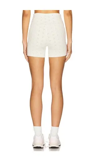Strut This Short