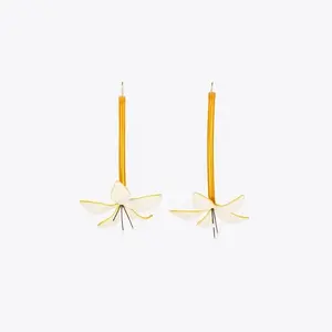 Tory Burch Curiosity Flower Drop Earrings - White