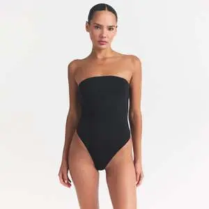 SKIMS Strapless Bodysuit