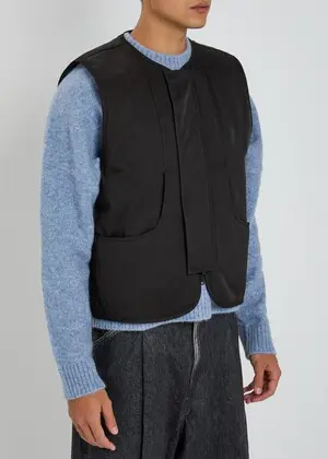 ABOUT:BLANK Reversible Quilted Shell Gilet