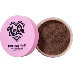 KIMCHI CHIC BEAUTY Puff Puff Pass Set And Bake Powder - 08 Chocolate