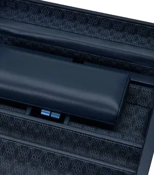 Wolf Earth Watch Box With Glass Lid